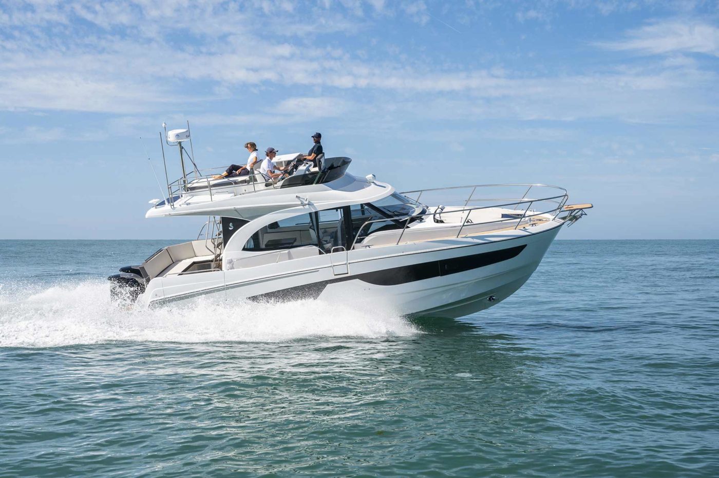 BENETEAU Antares - Cape Yachts