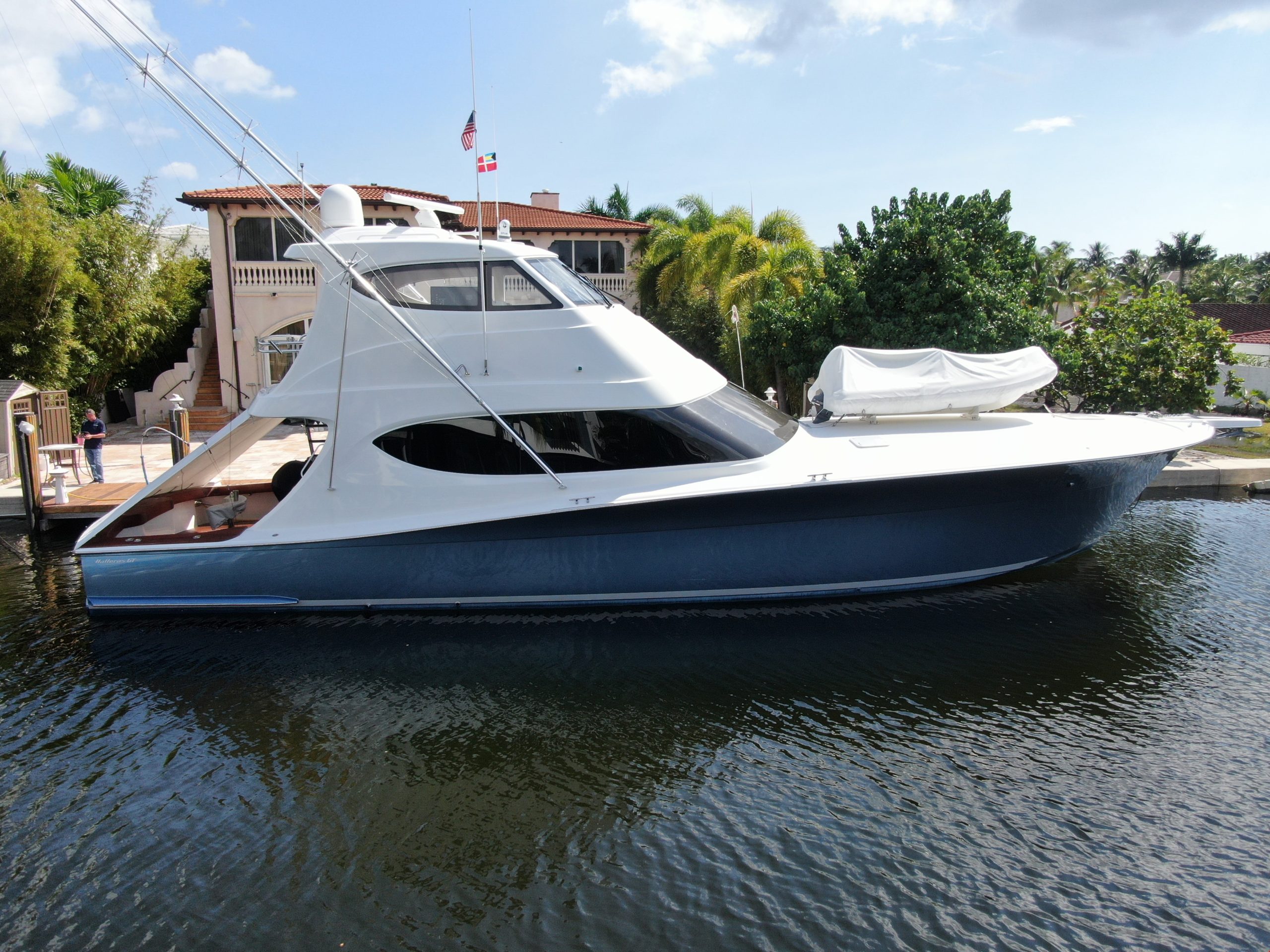 2018 Hatteras GT63 - Cape Yachts