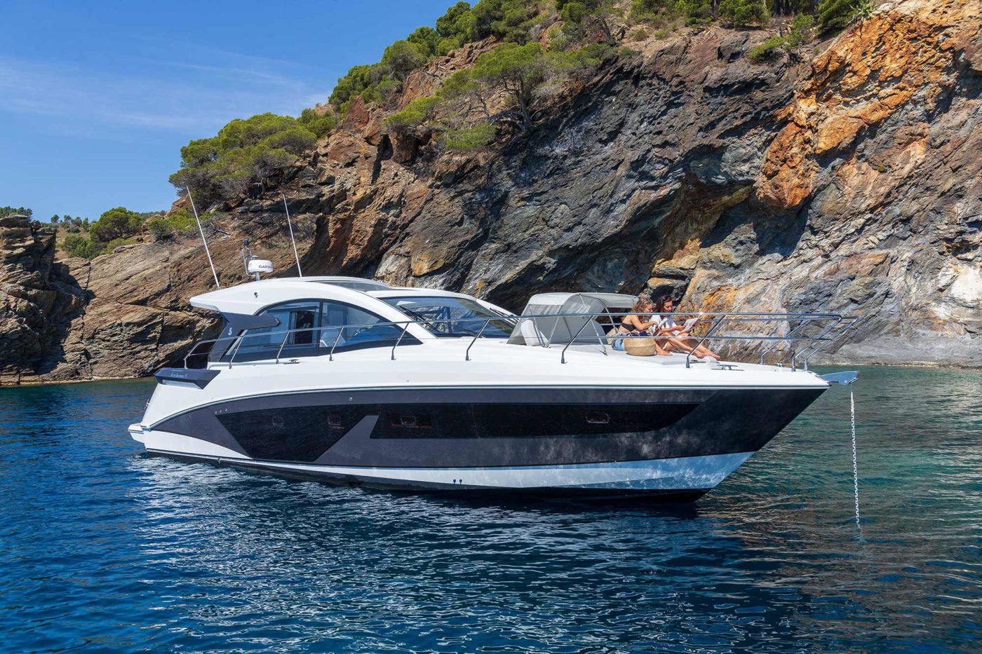 Beneteau Powerboats | Cape Yachts | New & Brokerage